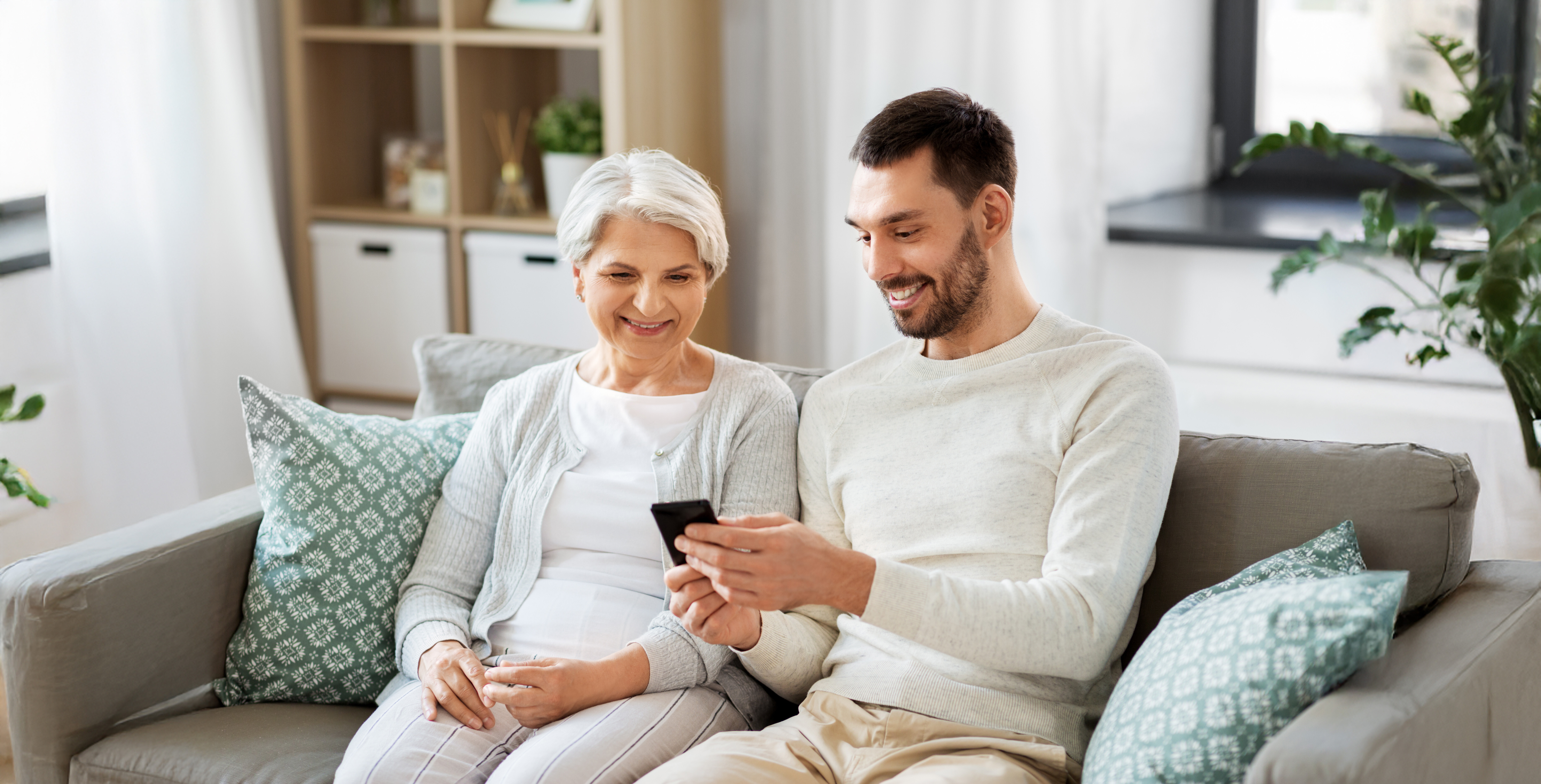 App für Angehörige: Wie Angehörige und Klienten mit myneva.connect ...